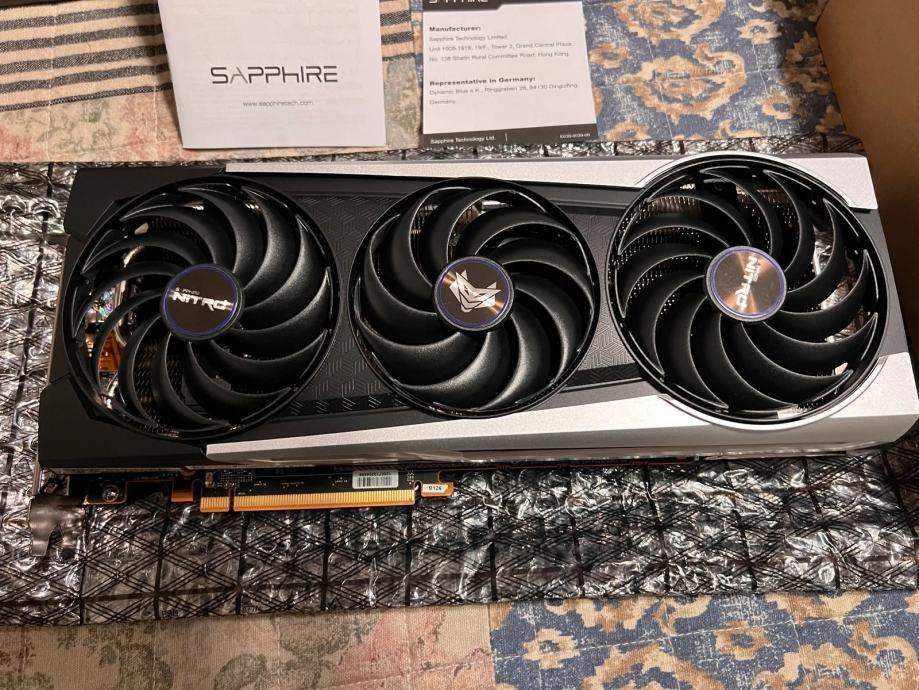 Sapphire Nitro+ Radeon RX 6700 XT 12Gb