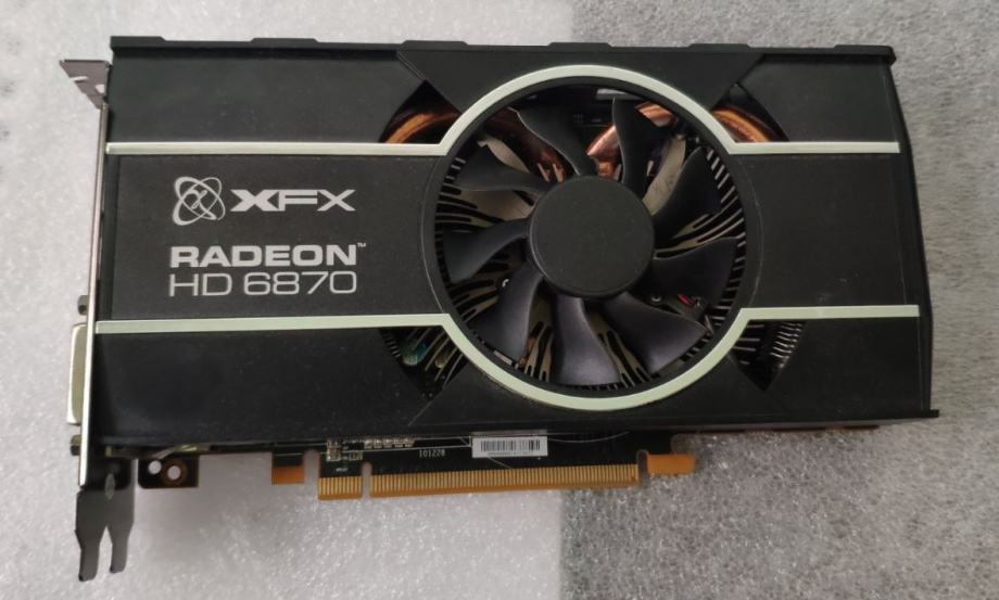 XFX AMD Radeon HD 6870 1GB 256-bit GDDR5 DX11 PCI-E grafička