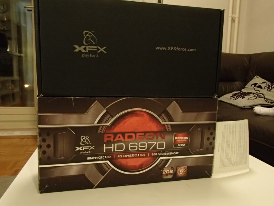 XFX HD 6970 2GB DDR5, VRHUNSKO STANJE,VRTI NAJNOVIJE IGRE