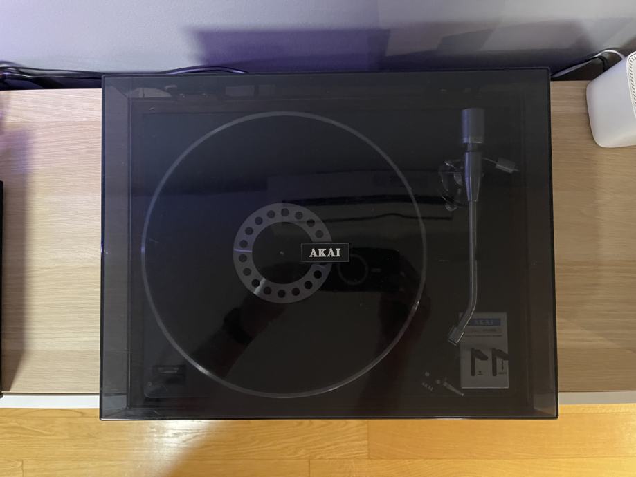 Akai AP-002 Vintage gramofon