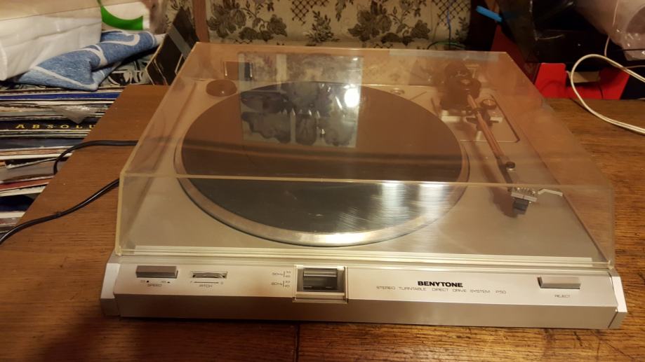 Benytone gramofon P50