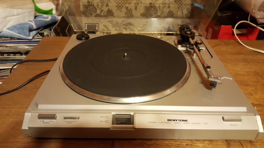 Benytone gramofon P50