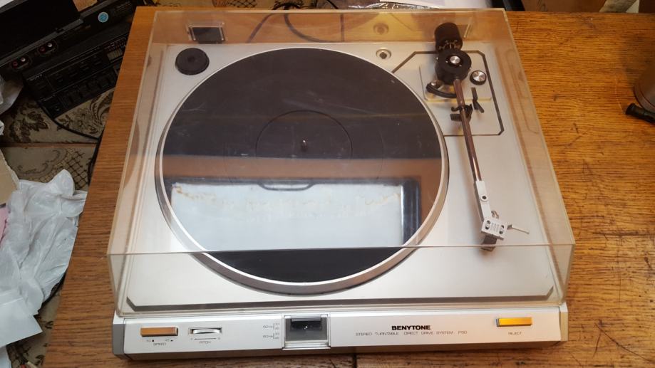 Benytone gramofon P50