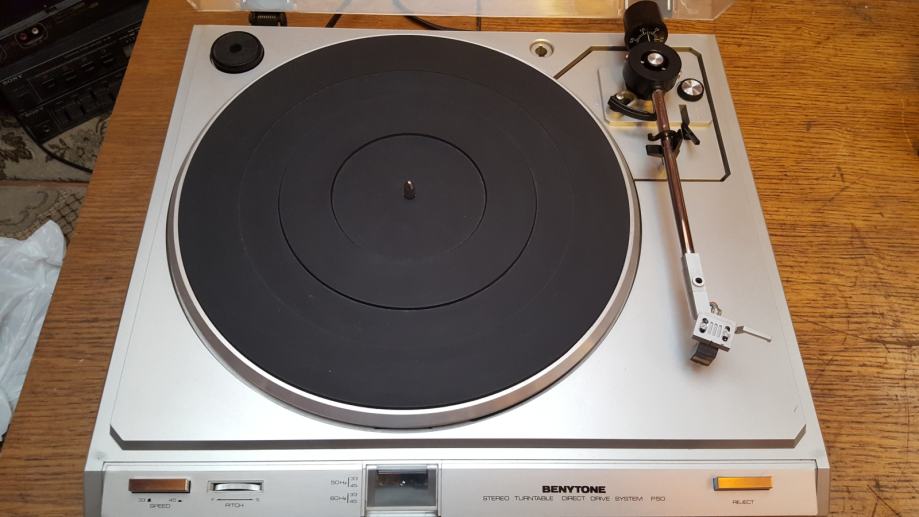 Benytone gramofon P50