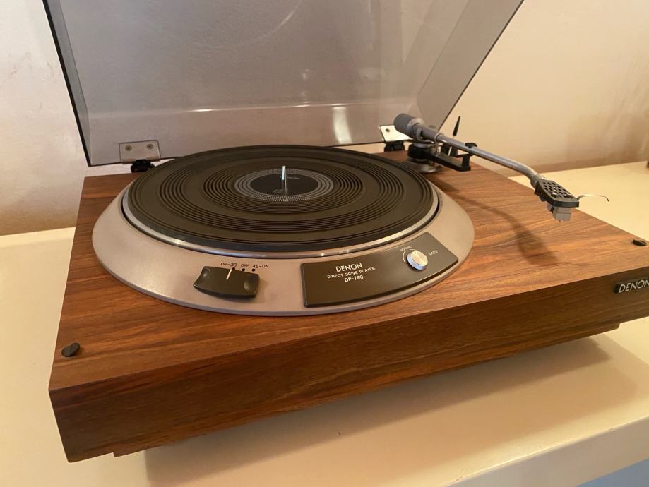 Denon DP 790