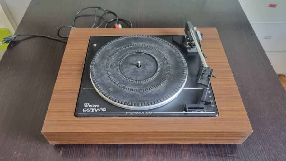 GARRARD SP25 MK4 Iskra gramofon