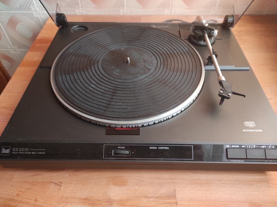 Gramofon Dual CS 2210