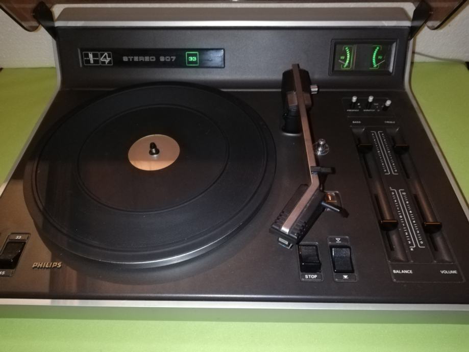 GRAMOFON PHILIPS STEREO 907