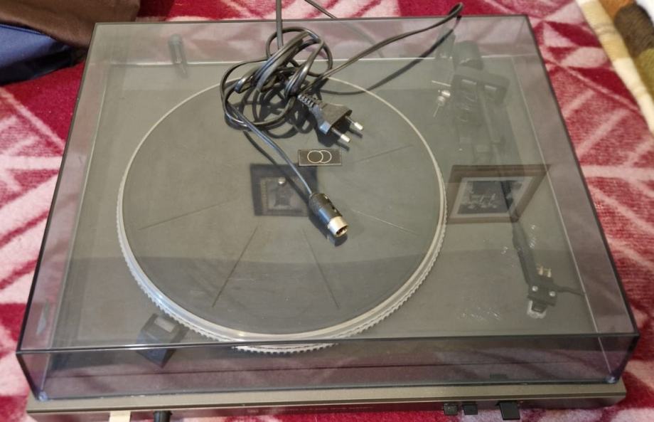 Gramofon RIZ HI-FI GM 5010