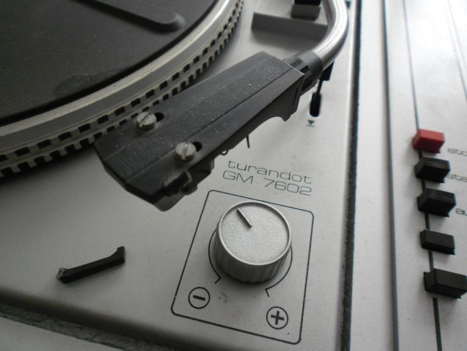Gramofon RIZ Tosca 50