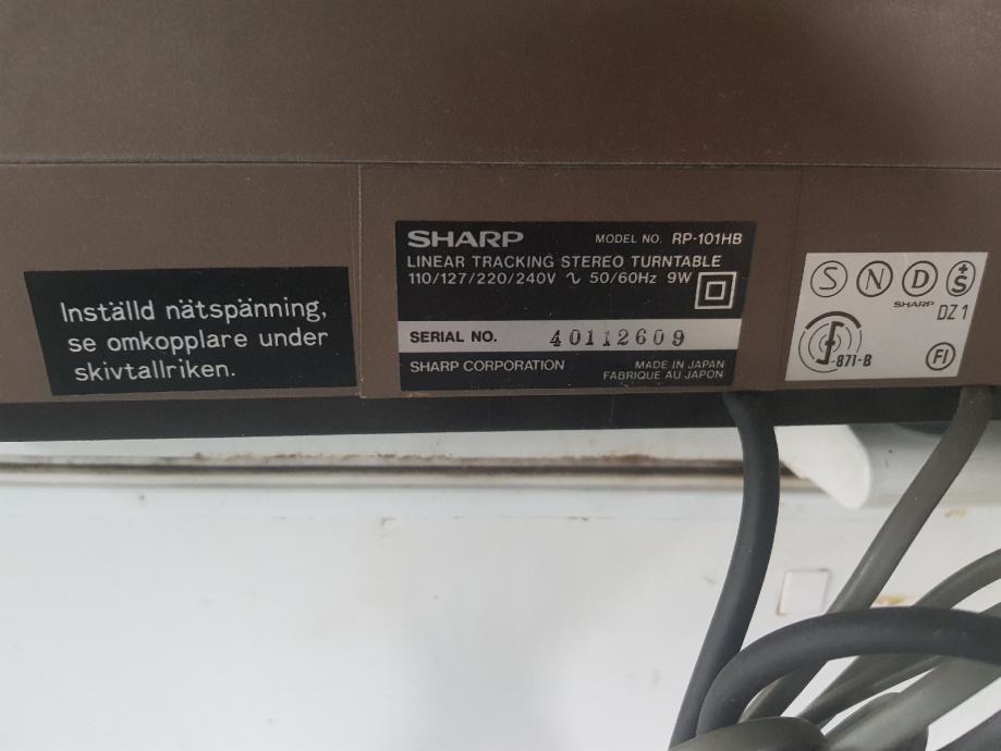 Gramofon Sharp