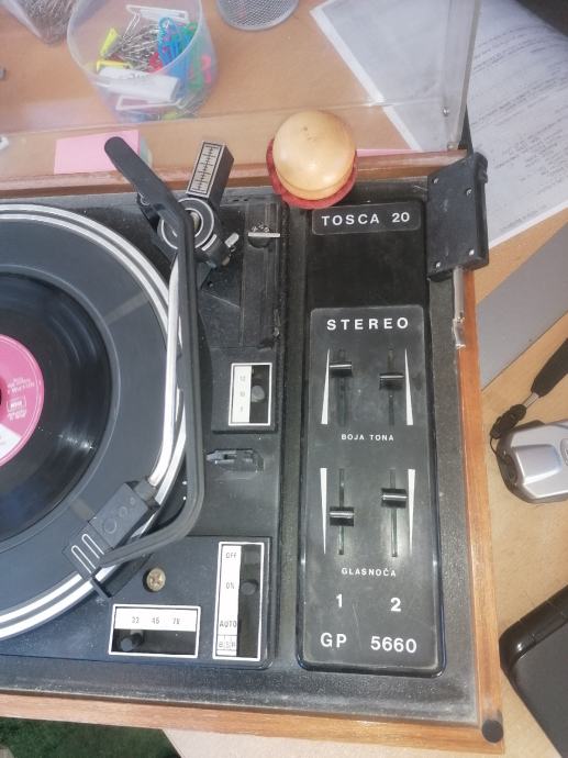 gramofon stari