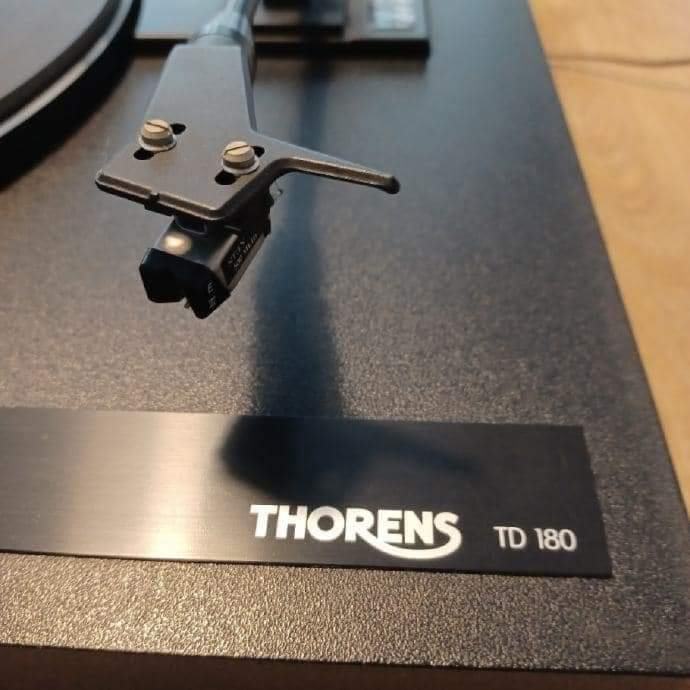 Gramofon Thorens TD 180