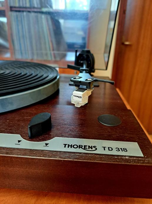 Gramofon Thorens TD-318