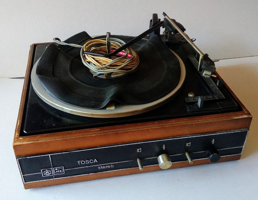Gramofon Tosca za dijelove... mislim Tosca 10 - nisam siguran