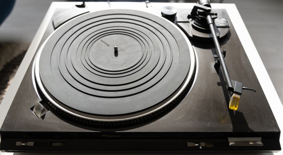 MARANTZ TT151 & TECHNICS SL-BD2