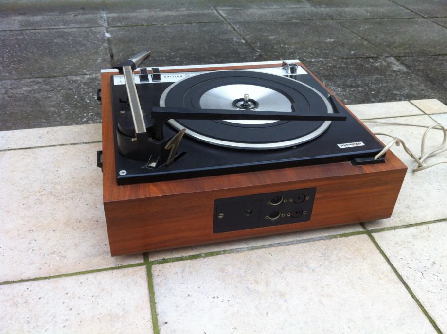 Philips stari gramofon