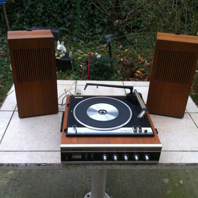 Philips stari gramofon
