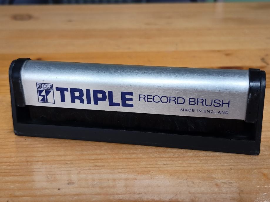record brush Decca