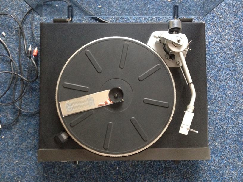 RIZ GM 4010 hi-fi gramofon