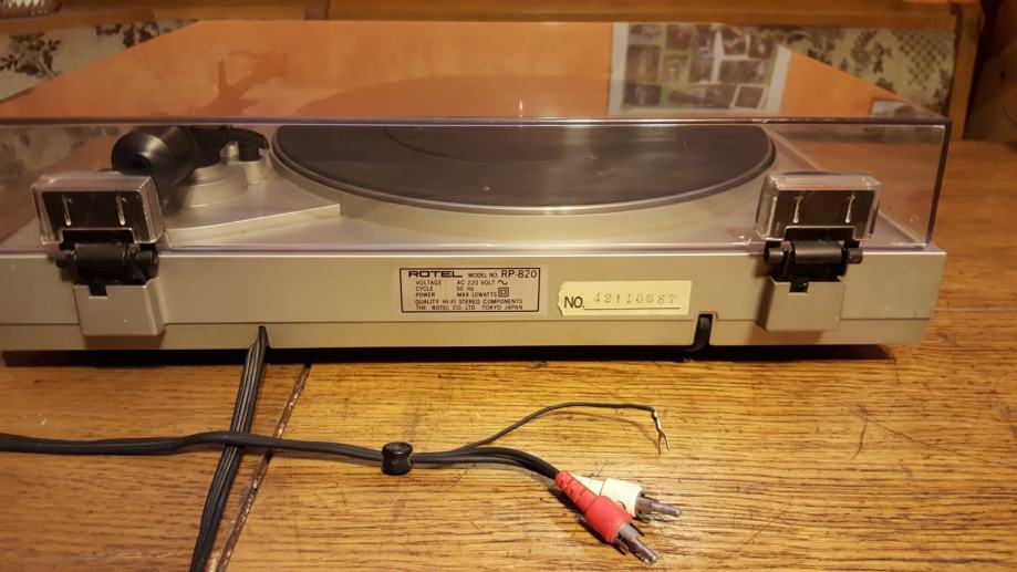 Rotel gramofon rp-820