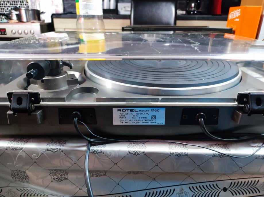 Rotel gramofon rp 300