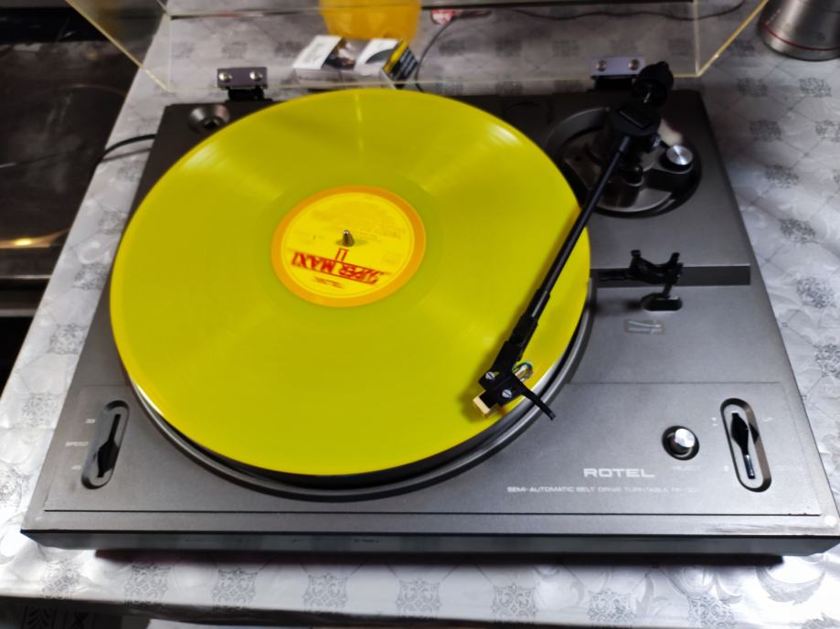 Rotel gramofon rp 300