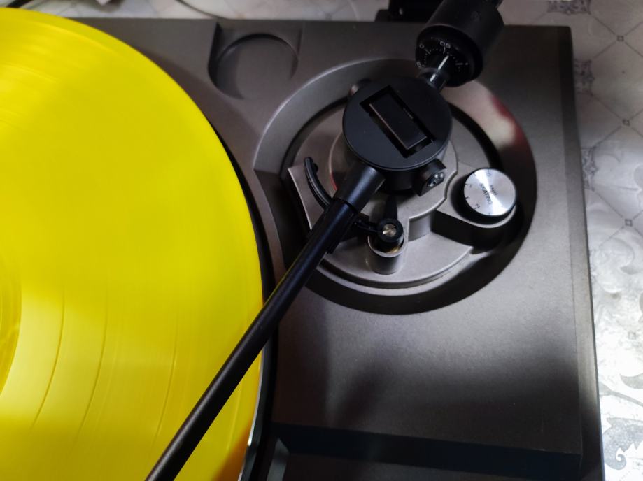 Rotel gramofon rp 300