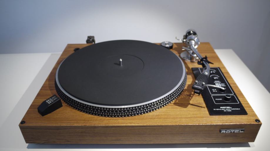 Rotel RP-1500