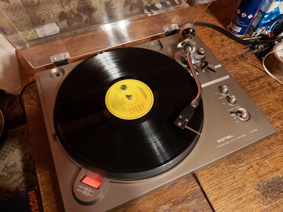 Rotel rp-3300