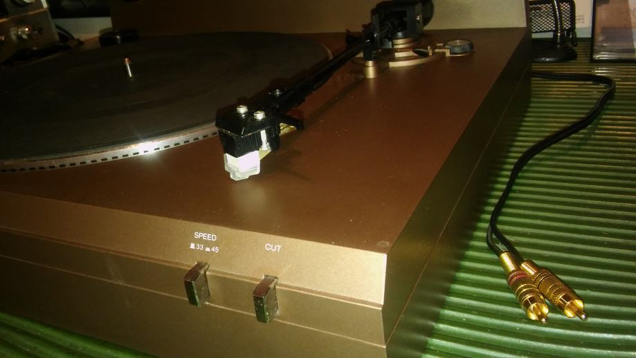 Sharp rp31 direct drive s novom iglom