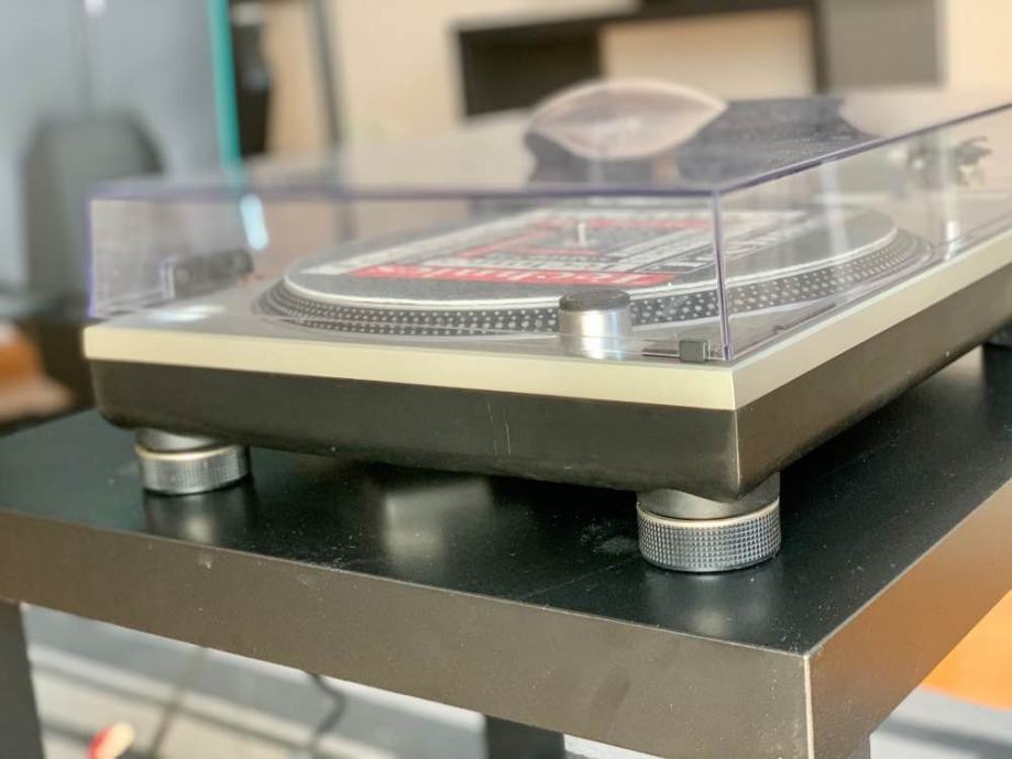 Technics SL-1200 MK2