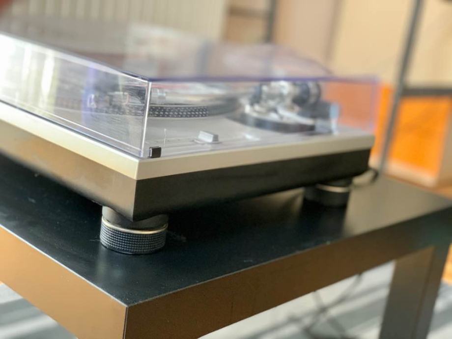 Technics SL-1200 MK2