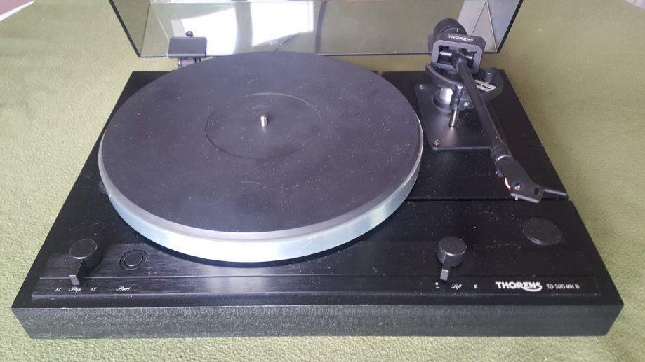 Thorens TD 320 mkIII + TP90 (subwoofer pod račun)
