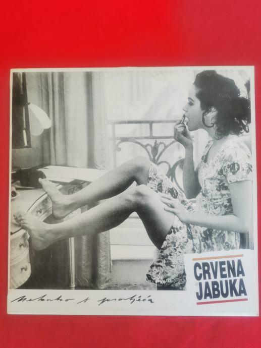 Crvena jabuka - Nekako s proljeća Crvena jabuka - Nekako s proljeća