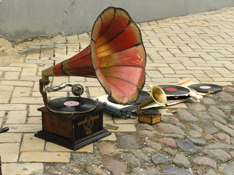 Nove gramofonske ploče / LP ploče