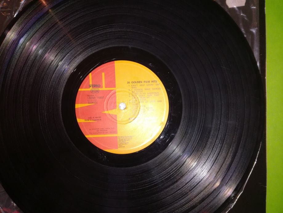 Lp Shirley Bassey ‎ 20 Golden Film Hits 0029