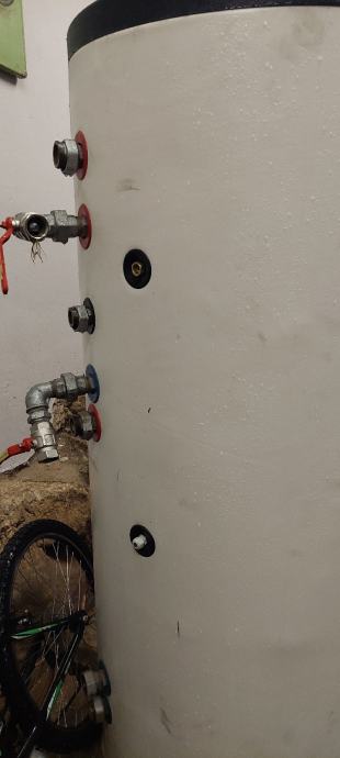 BOSCH Puffer AT 500 DUO cilindrični, stojeći,8 bar,dvije spirale,500 l