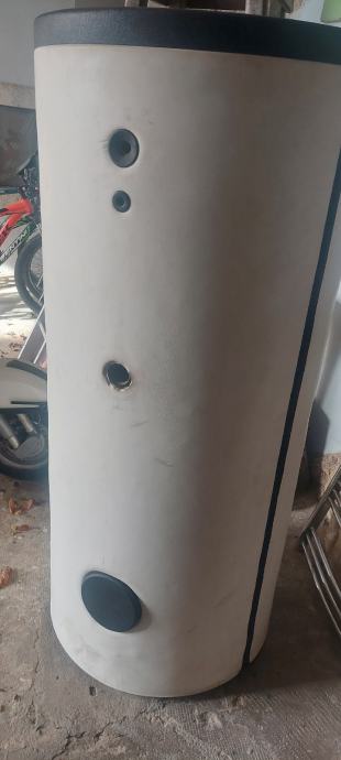 BOSCH Puffer AT 500 DUO cilindrični, stojeći,8 bar,dvije spirale,500 l