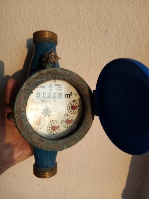 Kontrolno brojilo sat vodomjer