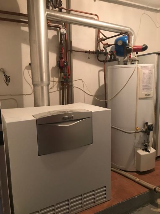 Vaillant Plinski kotal sa spremnikom za toplu vodu