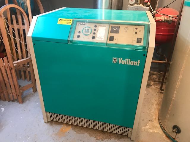 VAILLANT PLINSKI KOTAO 35KW + SPREMNIK TOPLE VODE 150L