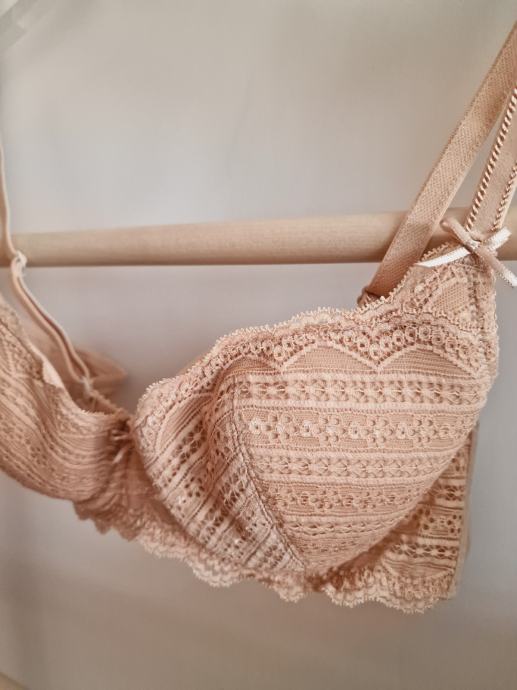 BrasNThings krem grudnjak s čipkom, push up-80B