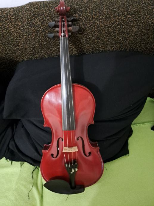 Nova violina, ručni rad