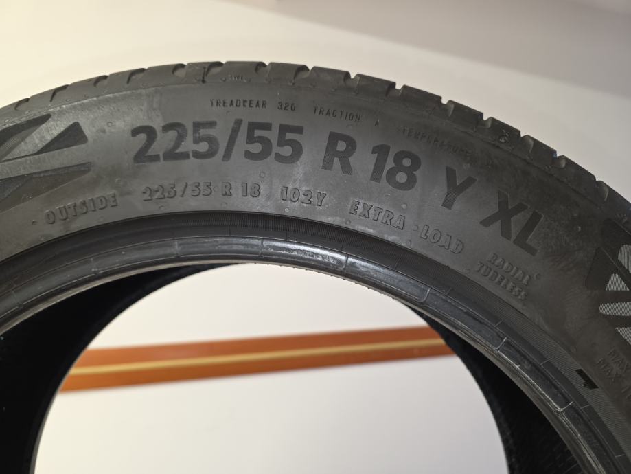 Gume ljetne Continental 225/55/18 4 kom.