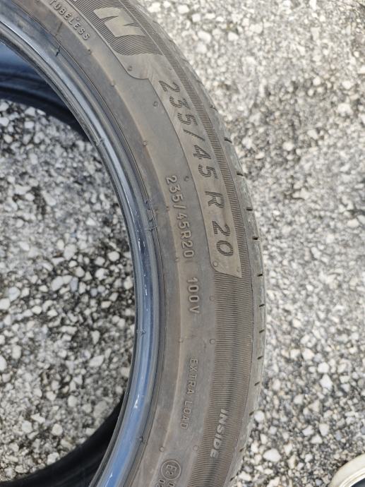 Gume ljetne Michelin 235/45/20 4 kom.