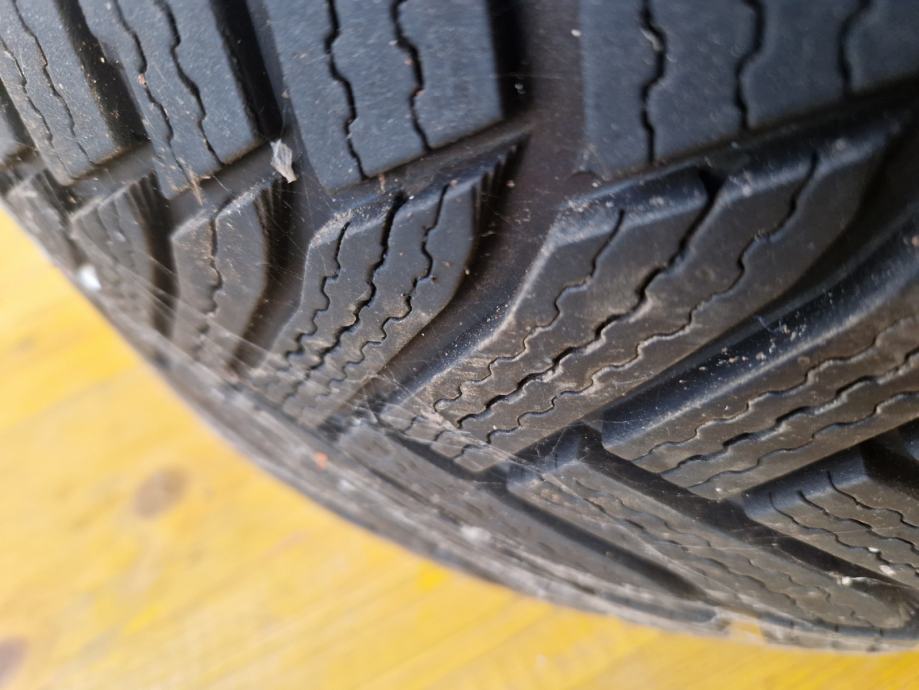 Gume zimske Michelin 205/50/17 4 kom.