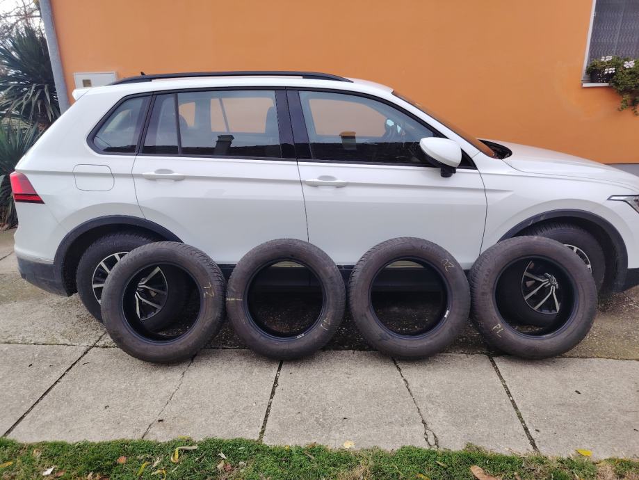 Gume zimske Michelin 215/65/17 4 kom.