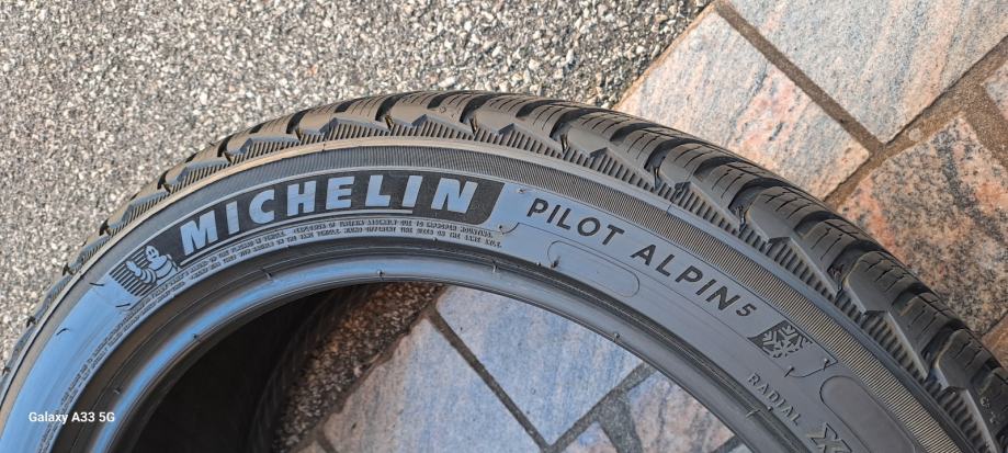 Gume zimske Michelin 225/45/19 4kom