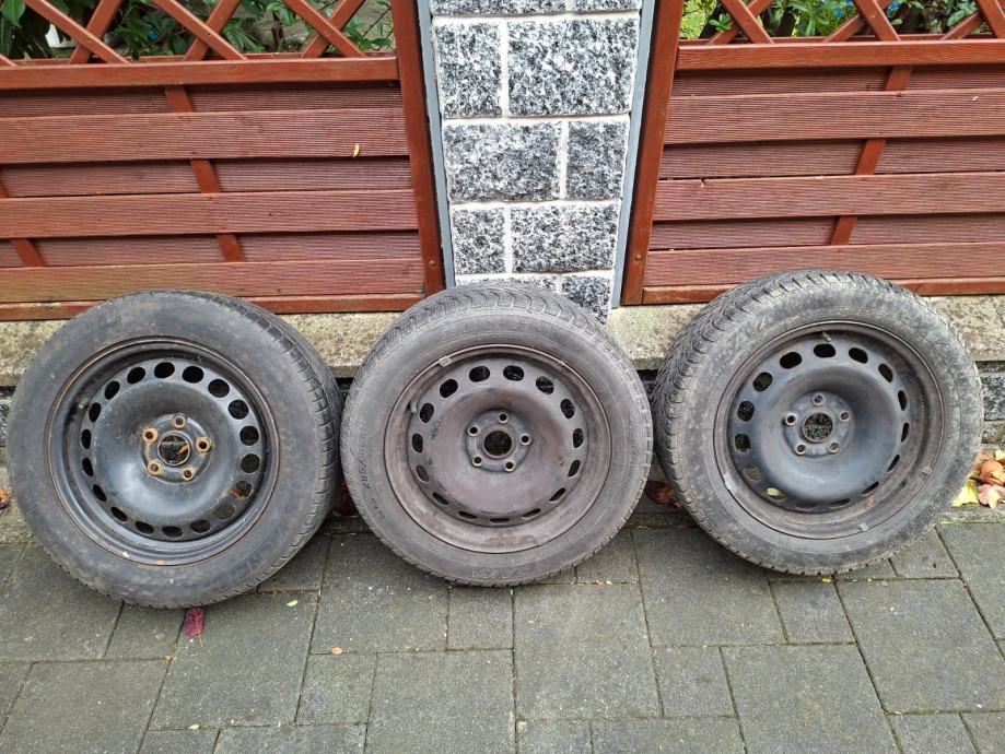 Gume zimske Sava 205/55/16 3 kom.